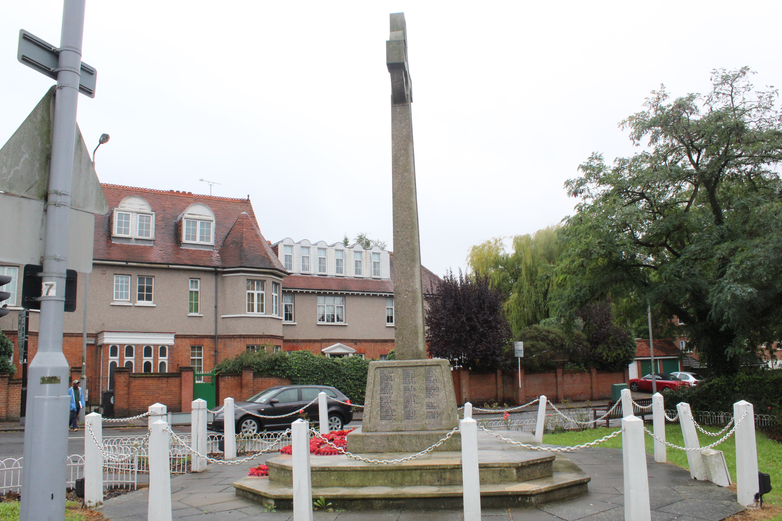 Chingford War Memorial - War Memorials Online